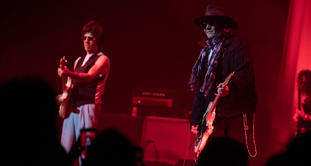 Jeff Beck and Johnny Depp at the Chicago Theatre in Chicago, IL - Loud ...